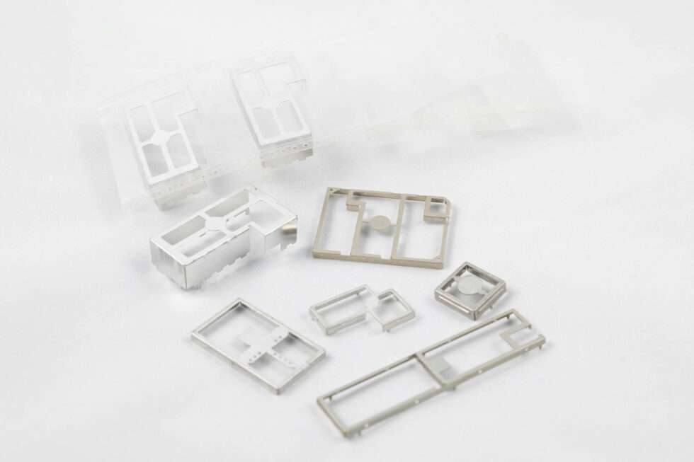 EMI shielding case frame - Compelma