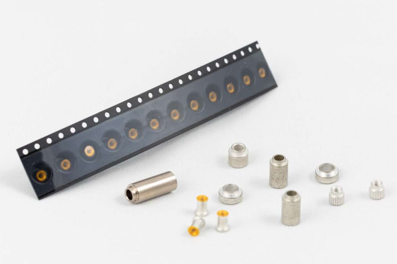 SMD Spacers - Compelma